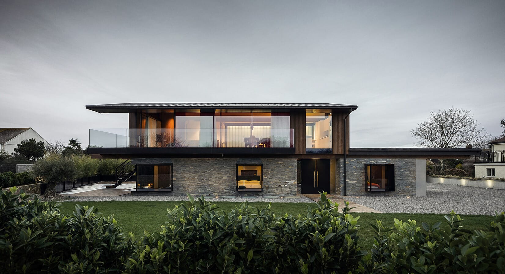Take A Look Inside The Spectacular Silver House In South Wales | OPUMO ...