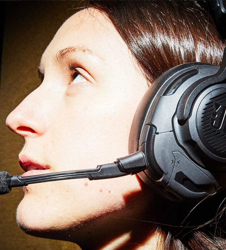 5 of the best tech podcasts to listen to in 2025 | OPUMO Magazine