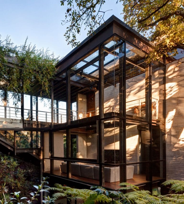 Treehouse architecture: 5 of the best treetop retreats | OPUMO Magazine