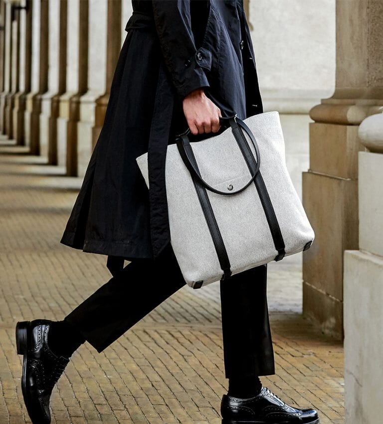 Carried away: 11 of the best tote bags for men in 2022 | OPUMO Magazine