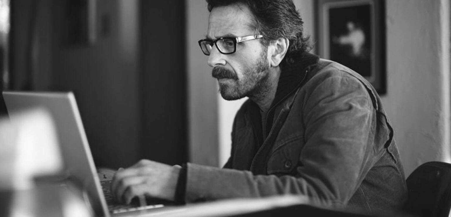 25 best podcasts for men in 2025 | OPUMO Magazine