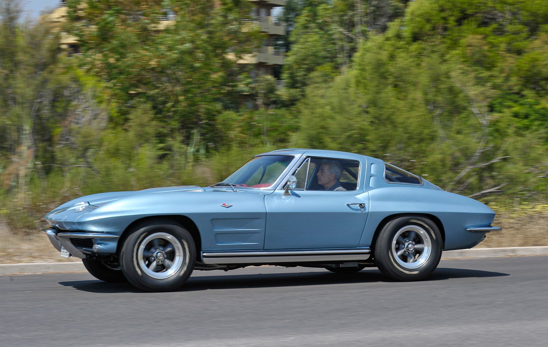 10 best classic American cars of all time | OPUMO Magazine