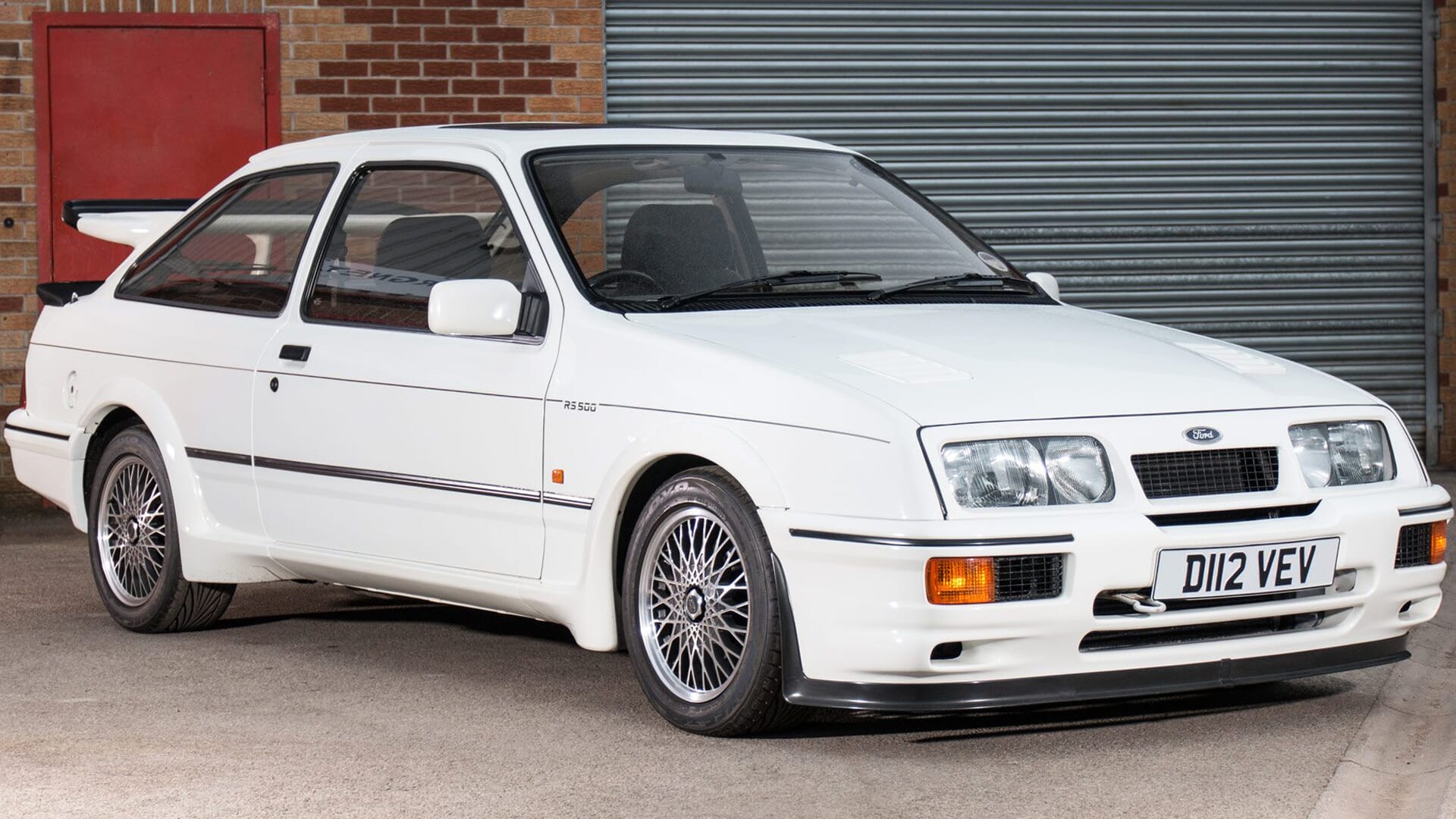 10 coolest cars from the '80s | OPUMO Magazine