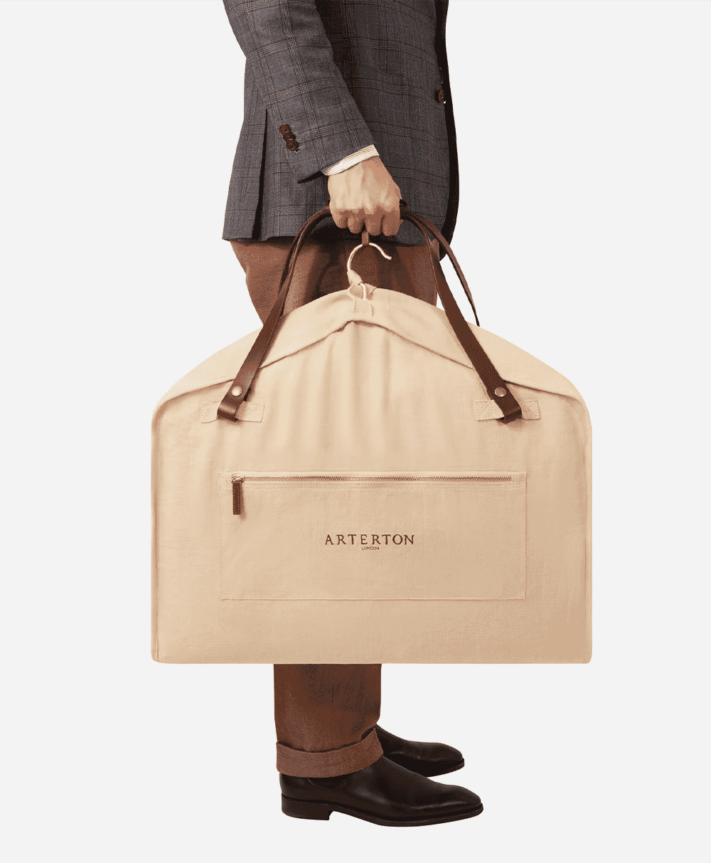 The best garment bags for men to carry your suit in style | OPUMO Magazine