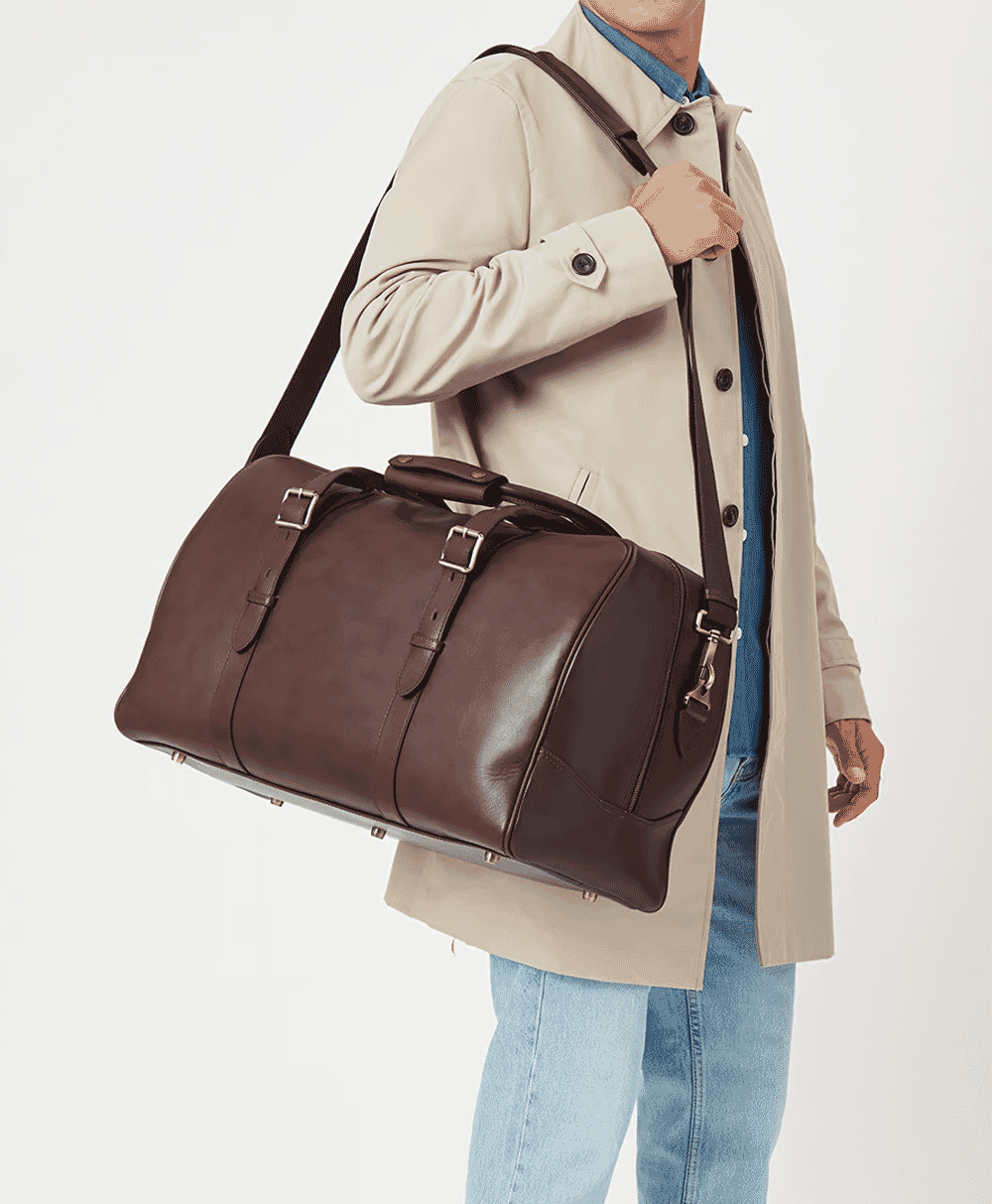 The best garment bags for men to carry your suit in style | OPUMO Magazine