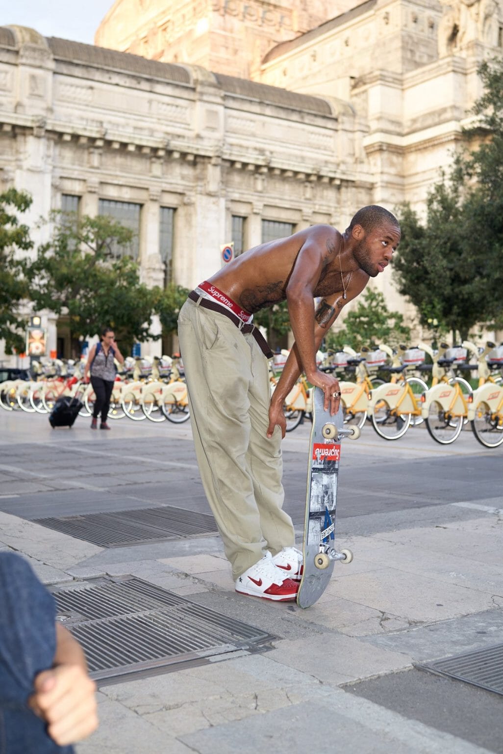 Supreme sizing guide: Find your fit | OPUMO Magazine