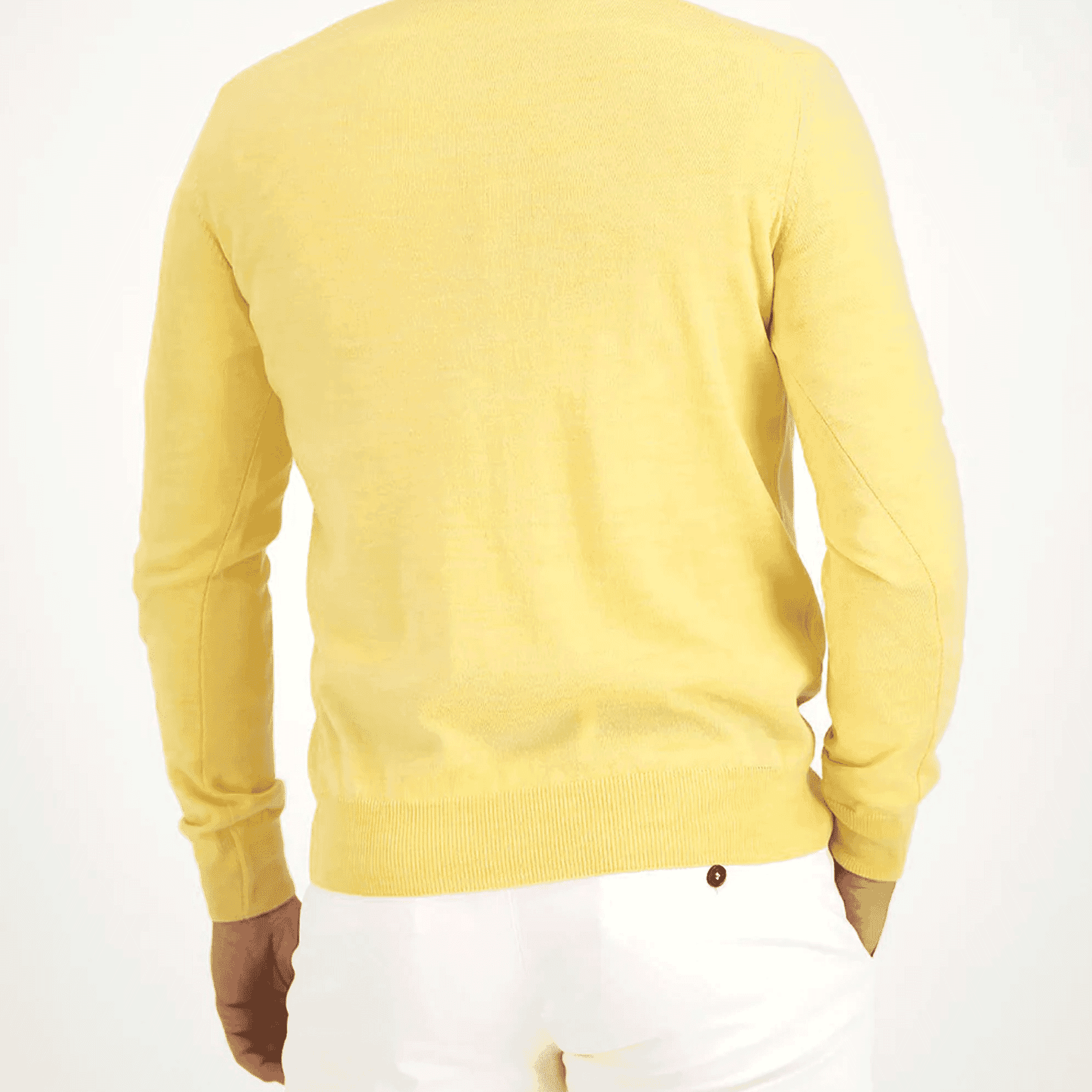 The best lightweight sweaters for men in 2025 | OPUMO Magazine