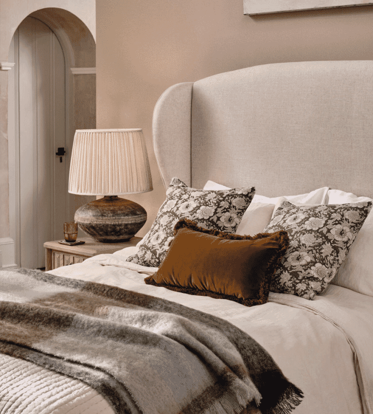 8 Of The Warmest Winter Bedding, From Silk to Throw Blankets | OPUMO ...