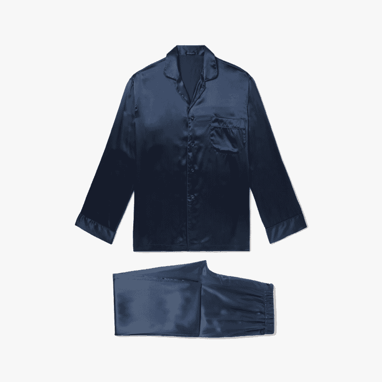 Best Brands To Buy Snooze-Worthy Winter Pajamas For Men | OPUMO ...