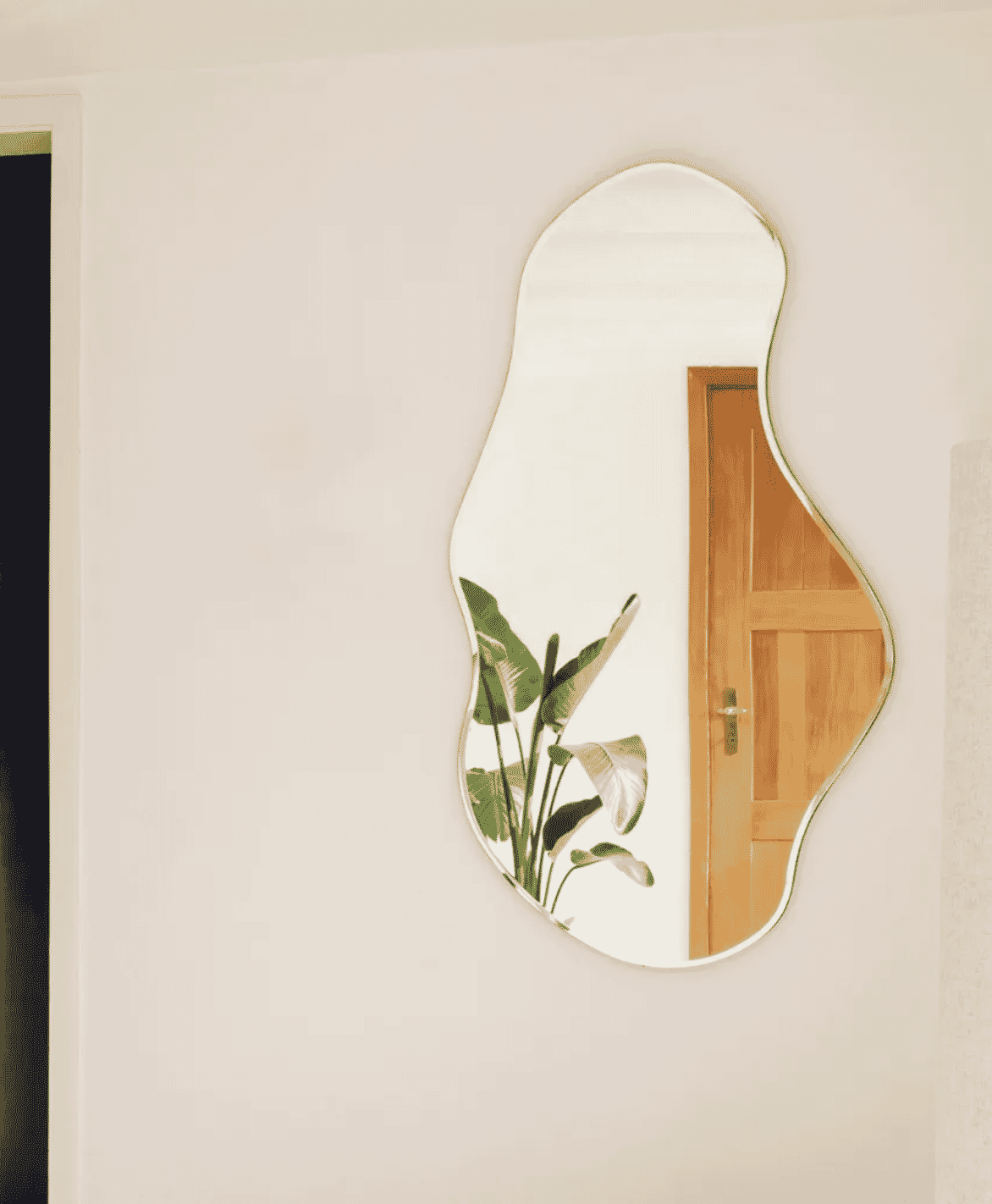 Wavy Mirrors: 8 Quirky Options to Elevate Your Home | OPUMO Magazine