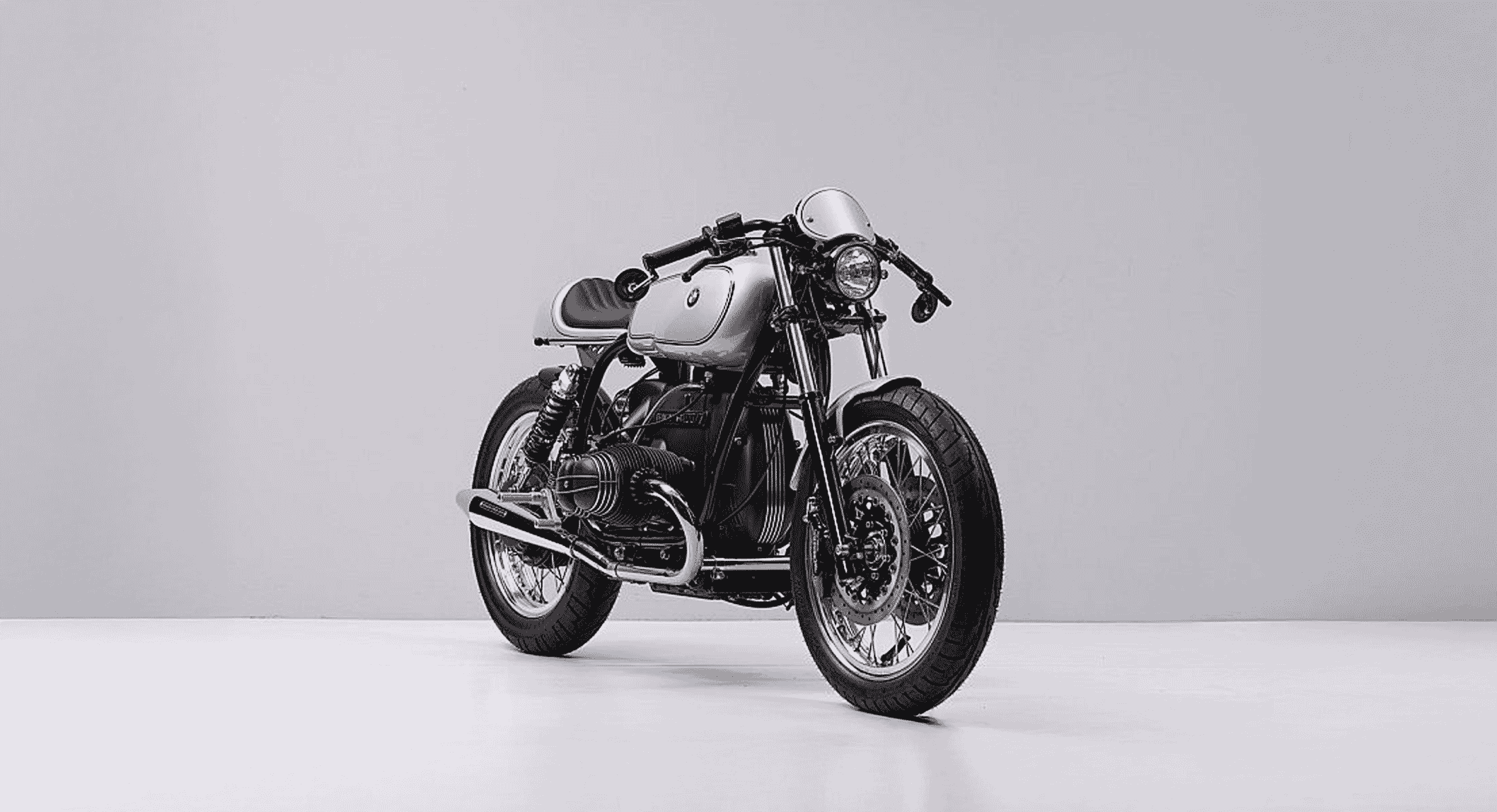 Fox on the Run: R100 Factory Racer by Renard | OPUMO Magazine